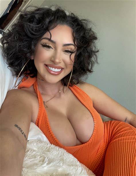Tw Pornstars Sahlt Twitter Just Checkin In😌🧡 1242 Am 5 Apr 2023