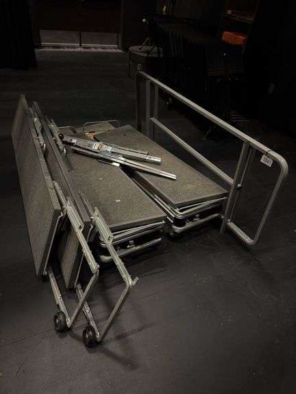 2 Sets Of Risers Res Auction Services