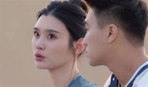 39岁郭碧婷与向太同框，臀部紧翘身材傲人，小腹隆起疑似怀三胎 360娱乐，你开心就好