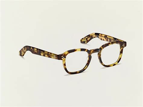 Moscot Momza