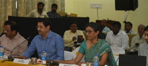 Southern Railway Gm Meets Mps Of Madurai Division Apprises Them About Railway Projects And