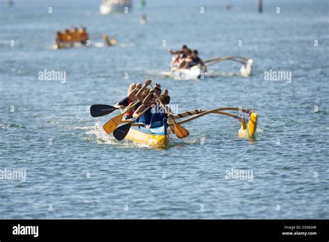 Paddlers hi-res stock photography and images - Alamy