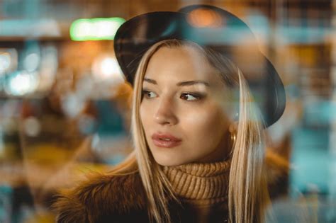 Wallpaper Women Indoors Blonde 1650x1100 Jdgaza15 1547999 Hd
