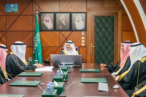 عام سمو الأمير سعود بن نايف يطلع على مجموعة مشاريع استثمارية لأمانة