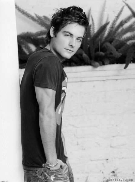 Kevin Zegers Kevin Zegers Celebrities Male Kevin