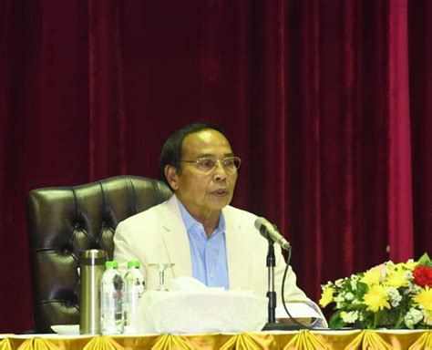 ຮອງປະທານປະເທດ ເນັ້ນຫລາຍບັນຫາໃຫ້ວຽກກຳມະບານມີການຫັນປ່ຽນໃໝ່ຢ່າງຕັ້ງໜ້າ