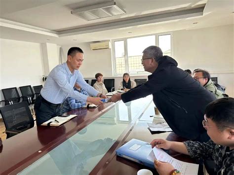 海港区审计局坚持“审计普法”双融合 提高普法宣传成效整改单位问题