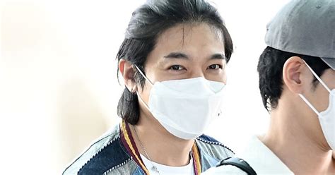 데이식스 성진 ‘정갈하게 묶은 헤어스타일 포토엔hd