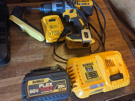 Flexvolt Not Even Getting A Light On The Charger Any Tricks The V