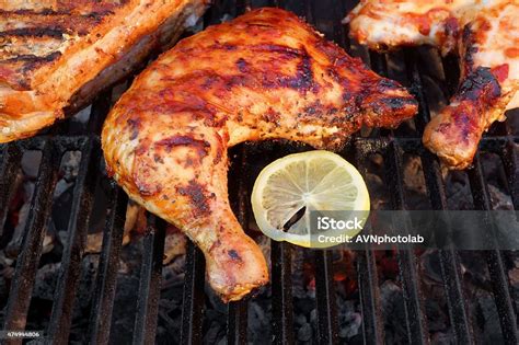 Bbq 치킨 신체부위 분기 핸드로스트 뜨거운 그릴 25 센트에 대한 스톡 사진 및 기타 이미지 25 센트 2015년 고기