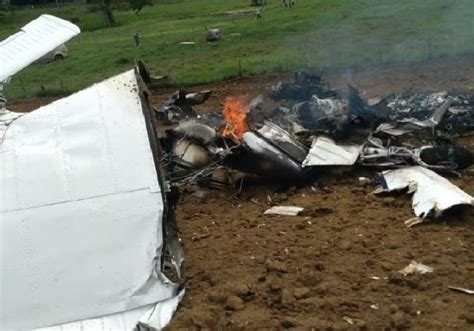 Avião De Pequeno Porte Cai E Piloto Morre Em São Sebastião Do Passé