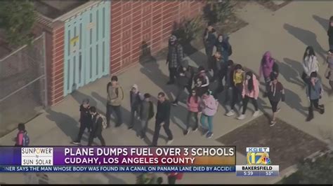 Plane Dumps Jet Fuel Over Cudahy Neighborhood Youtube