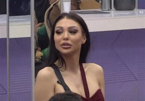 Maja Marinković Ispričala Kako Je Trljala Sodu Bikarbonu Na živu Ranu