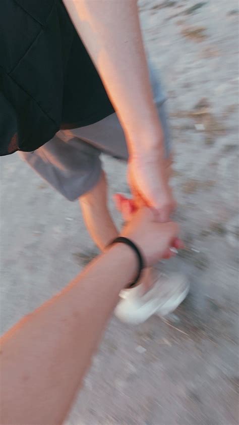 👩🏽‍🤝‍👨🏼 | Coppie, Foto, Sfondi