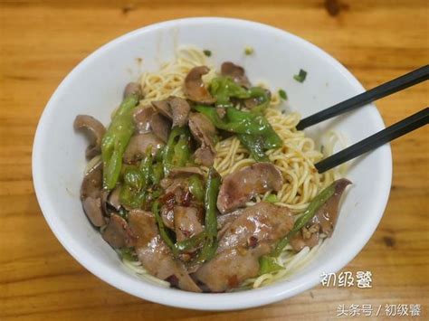 饕饕逛吃早上要吃蓋碼面零食醬板鴨辣的你靈魂出竅 每日頭條