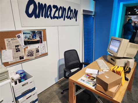GeekWire Podcast Bezos Big Move Convoy S Last Stop AI Meets VC And