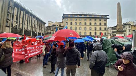 Cgil E Uil Manifestazioni In Tutti Capoluoghi Della Toscana