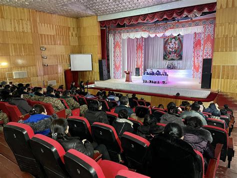 Сайншанд суманд ажиллаж төрийн болон орон нутгийн бодлого шийдвэрийг танилцуулав