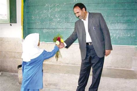 حقوق یک معلم مدرسه ابتدایی ۱۰۴سال پیش چقدر بود؟ عکس خبرآنلاین