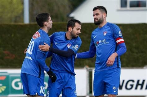 Football R1 Duel à Enjeux Entre Les Voisins De Sablé Sur Sarthe B Et