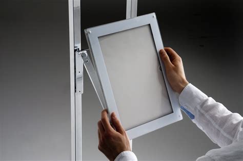 Cornici A Led Magnetiche Tecnostyl Soluzioni Per La Comunicazione