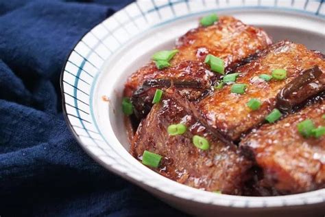 南京年夜饭 八个盘子 大厨拿手家常菜——糖醋带鱼 知乎