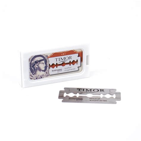 Top 10 Best And Sharpest Razor Blades For Safety Razors