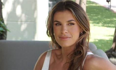 Elisabetta Canalis La Foto In Costume Fa Impazzire