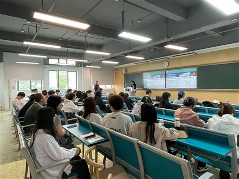 学校2024年第4期教育数字化转型专题培训会 “matlab助力数据分析与数学建模”讲座成功举行 华中师范大学信息化办公室