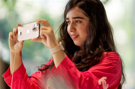 The IPhone Lineup AirPods Apple Watch Series Arrive Around The World Apple