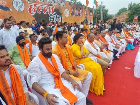 छत्तीसगढ़ः भाजपाइयों का Cm आवास कूच तोड़े बैरिकेड्स मुख्यमंत्री निवास