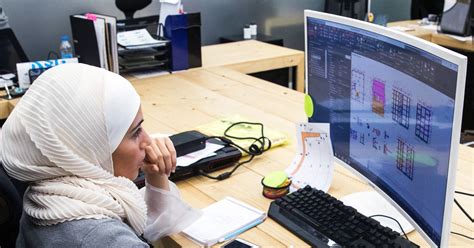 For Young Female Coders Internship Interviews Can Be Toxic Wired