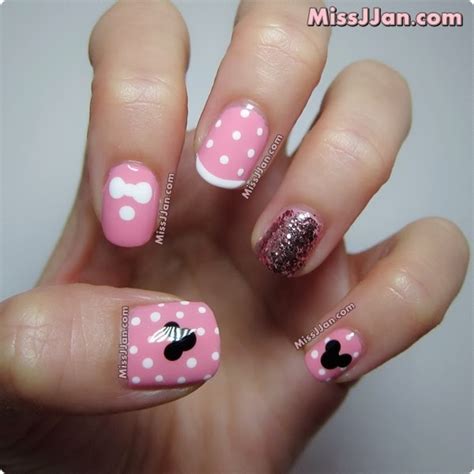 Photos Bild Galeria Pink Minnie Mouse Nail Art