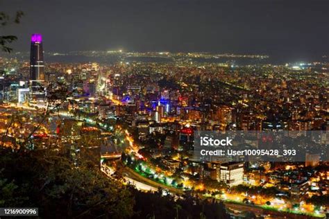 산티아고 칠레 일몰에 산 크리스토발 언덕에서 도시 보기 0명에 대한 스톡 사진 및 기타 이미지 0명 고층 건물 남아메리카