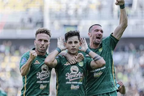 HASIL AKHIR LIVE STREAMING Persebaya Vs Bhayangkara FC MENANG SIAPA Cek Skor Babak Pertama