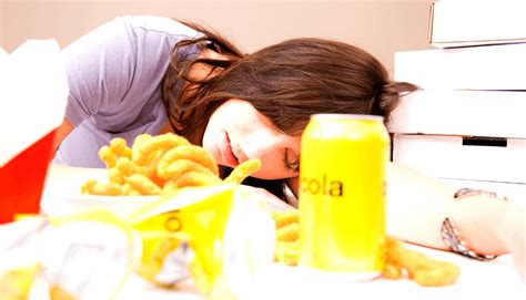 7 Tips To Avoid Binge Eating This Holiday First Capital Gym