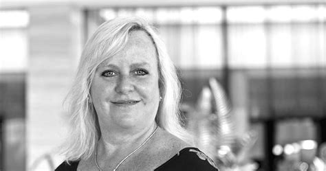 Moving From Command And Control To Coaching And Collaboration Dr Lynda