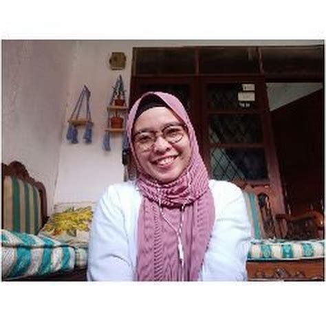 Oktaviani Dwilestari Youtube