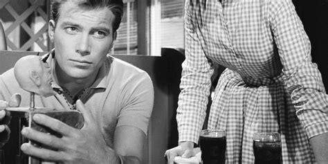 10 Best Episodes Of The Twilight Zone Ranked