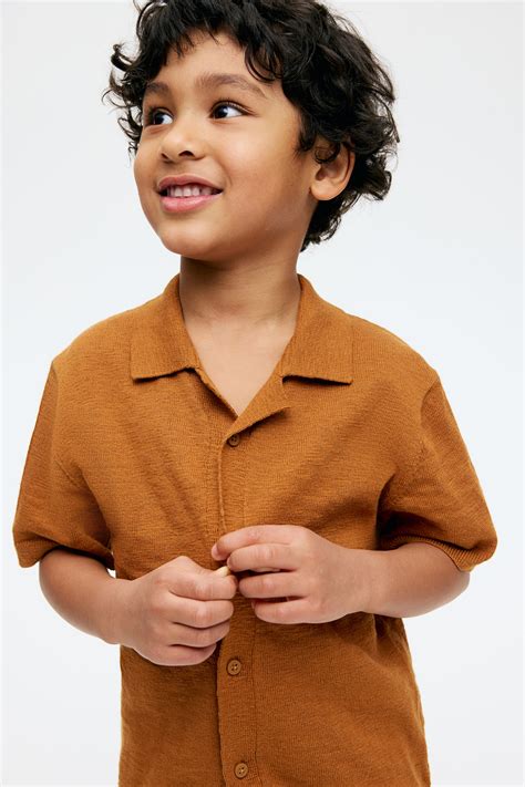 Chemise En Fin Tricot Avec Col Cubain Brun Enfant Handm Ca