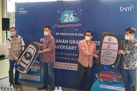 Erajaya Serahkan Hadiah Grand Prize Dari Perhelatan Eraversary 2022