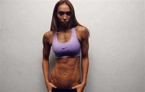 This Girl Is 8 Month Pregnant And Has More Abs Than You 20 Pics