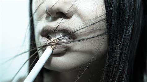 무료 이미지 검정색과 흰색 소녀 여자 화이트 사진술 초상화 어둠 검은 귀 단색화 닫다 인간의 몸 얼굴