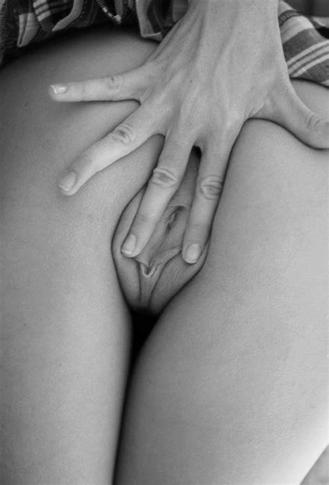 Hot Vagina Photo With Stunning Butt Caimbeulh
