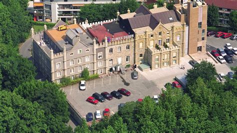 Extirpan Un Quiste Ovárico De 8 Kilos En El Hospital Quirónsalud Donostia
