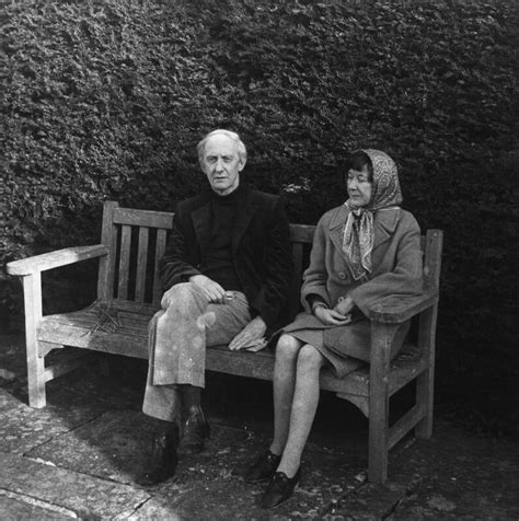Npg X23329 Lord David Cecil Rachel Née Maccarthy Lady David Cecil