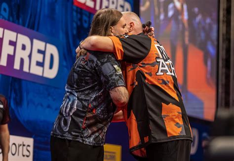 Ryan Searle Spoils Raymond Van Barnevelds World Matchplay Return As