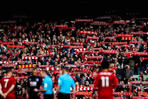 Liverpool Fans Wallpapers 4k Hd Liverpool Fans Backgrounds On