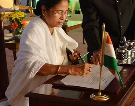 Mamata Banerjee Clicked During Swearing In Ceremony