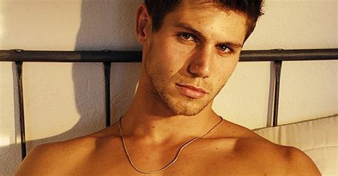 Ápice Company Ex Bbb Jonas Posa Nu Desde Que Paguem Bem